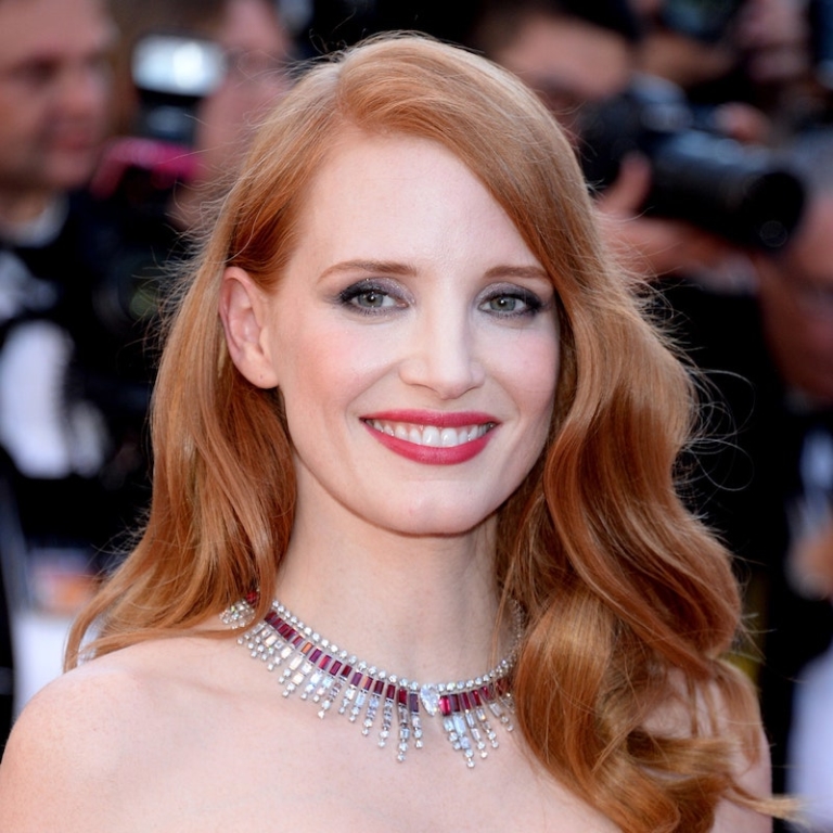 Capelli rosso rame dorato che sarà di moda nel 2022 - Archzine.it